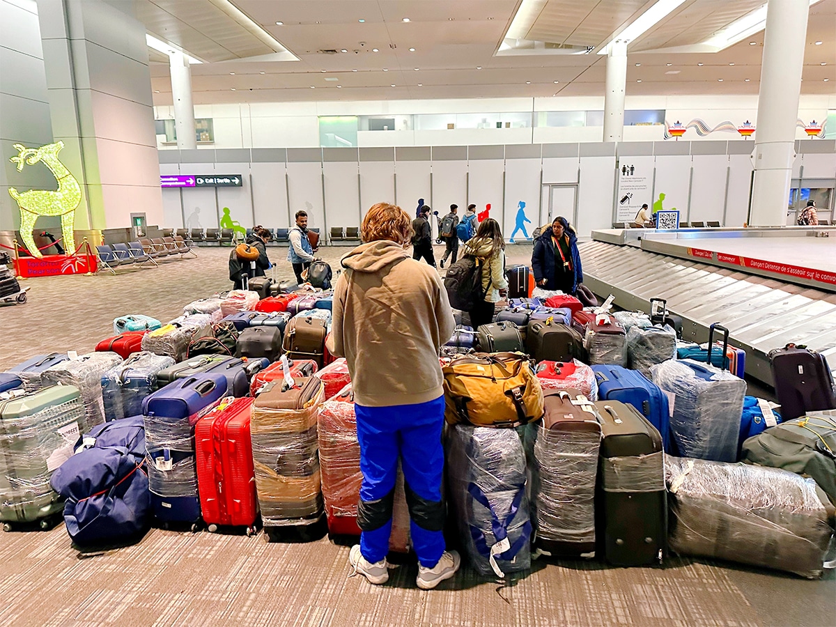 6 Expert Tips From The Unclaimed Baggage Center For Avoiding Lost Luggage