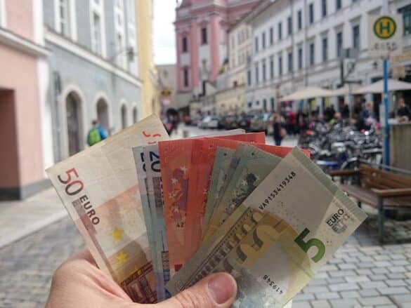 Should You Exchange Money Before Your Trip to Europe? Here’s What to Do